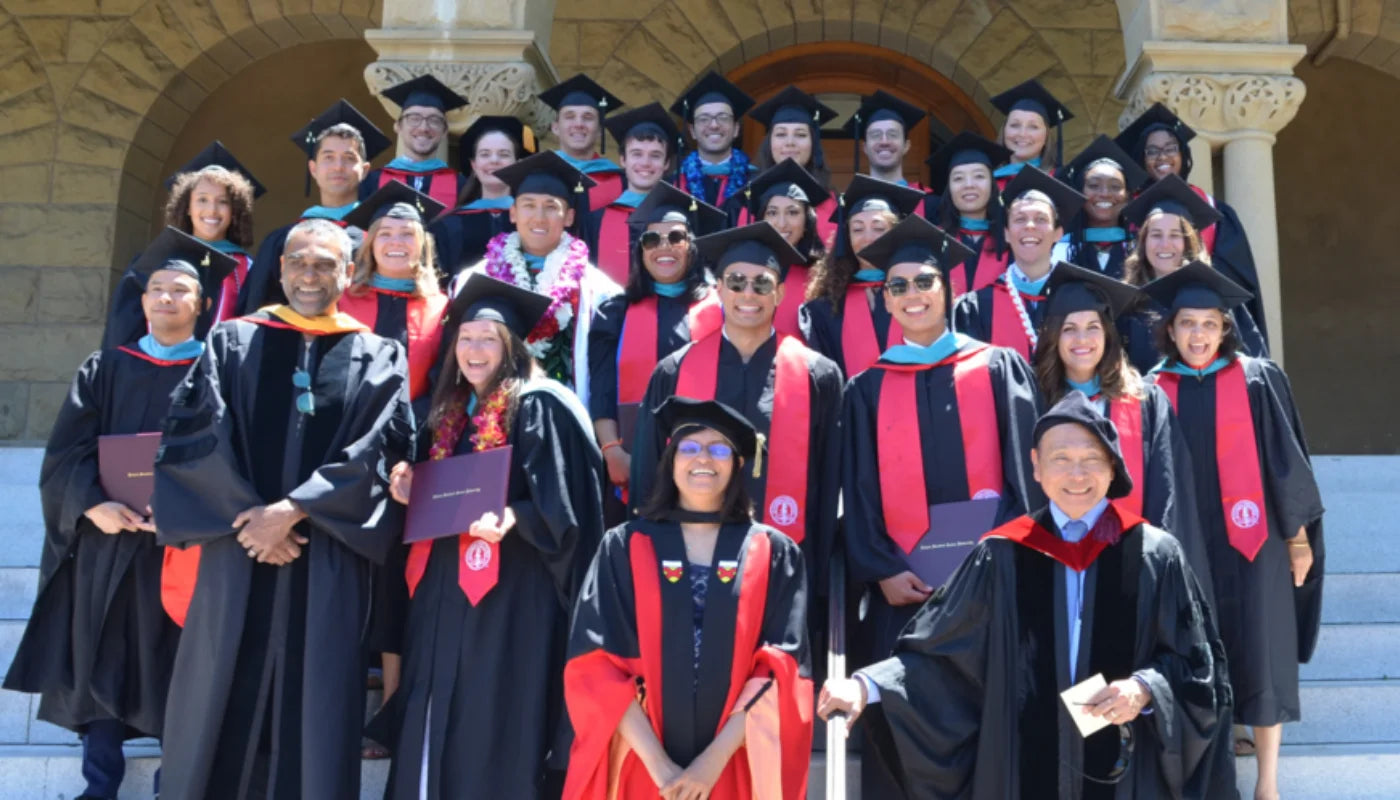Best Graduation Photo Locations at Stanford University – Happy Tassel